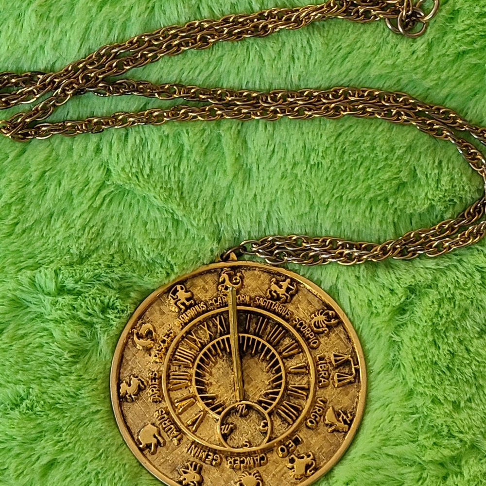 Vintage Tortanoli Sundial Necklace - Gem